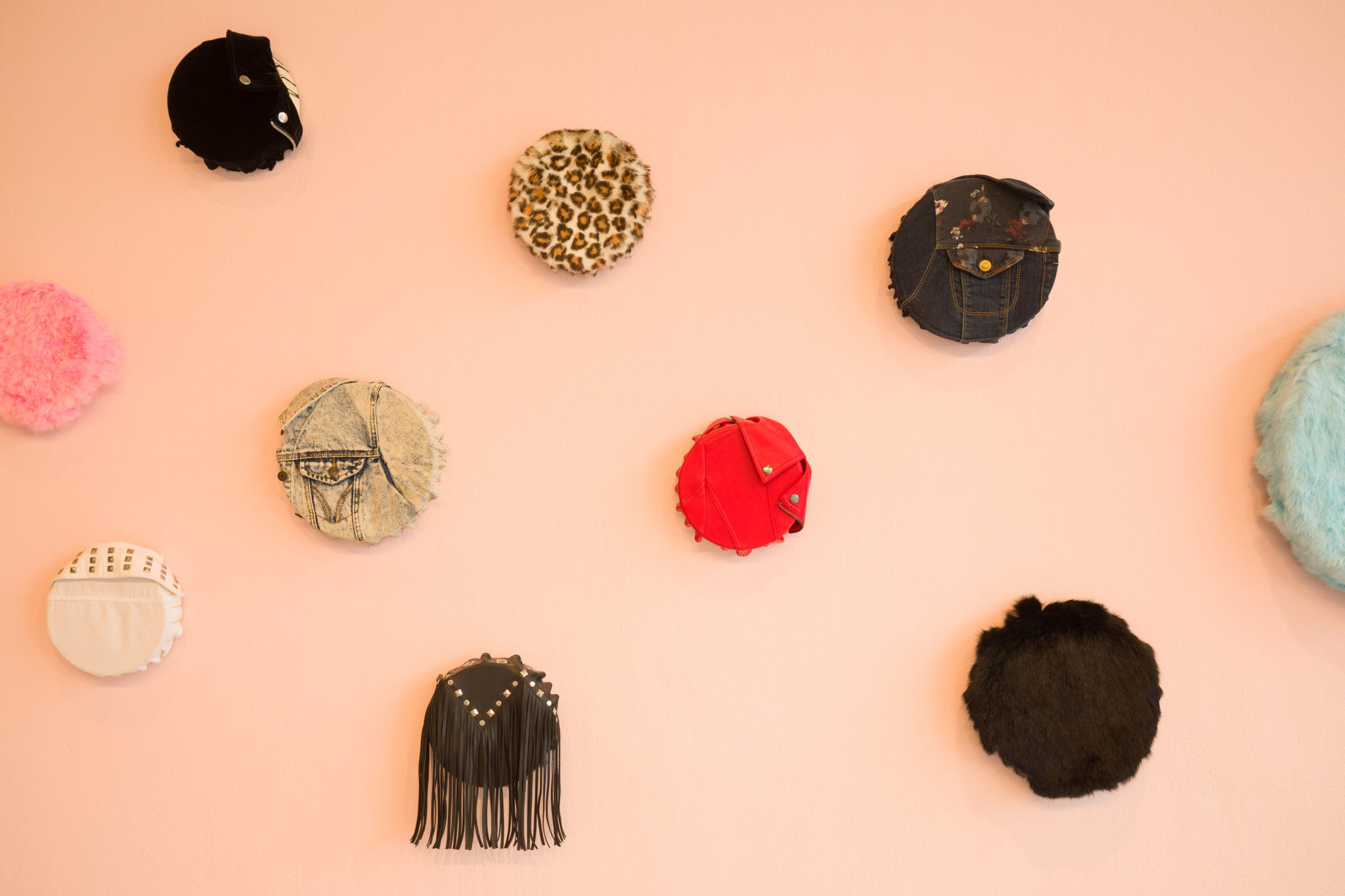 Smokes, Sings Loud | grunt gallery